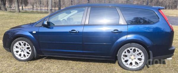 Zils Ford Focus 2006 Valmiera, ar dzinēja tilpumu 2.00 L un nobraukumu 316 tūkst. km par 2100 €, foto 2 vietnē AUTOMOTO.COM.LV