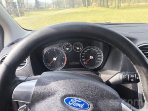 Zils Ford Focus 2006 Valmiera, ar dzinēja tilpumu 2.00 L un nobraukumu 316 tūkst. km par 2100 €, foto 14 vietnē AUTOMOTO.COM.LV