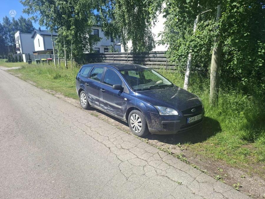 Zils Ford Focus 2006 Klaipėda, ar dzinēja tilpumu 1.56 L un nobraukumu 200 tūkst. km par 400 €, foto 9 vietnē AUTOMOTO.COM.LV