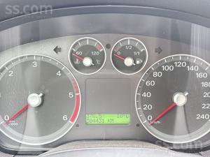 Blue Ford Focus 2006 in Riga, with an engine capacity of 1.60 L and mileage of 305 thousand km for 1200 €, photo 6 on AUTOMOTO.COM.LV