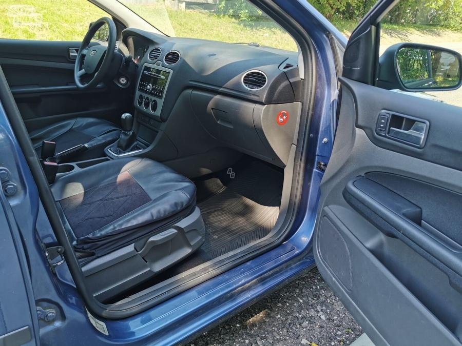 Zils Ford Focus 2006 Viļņa, ar dzinēja tilpumu 1.60 L un nobraukumu 243 tūkst. km par 2000 €, foto 7 vietnē AUTOMOTO.COM.LV