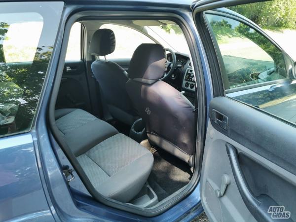 Blue Ford Focus 2006 in Vilnius, with an engine capacity of 1.60 L and mileage of 243 thousand km for 2000 €, photo 7 on AUTOMOTO.COM.LV