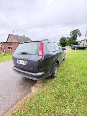 Blue Ford Focus 2006 in Riga, with an engine capacity of 1.60 L and mileage of 305 thousand km for 800 €, photo 4 on AUTOMOTO.COM.LV