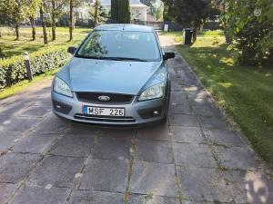Blue Ford Focus 2006 in Vilnius, with an engine capacity of 1.60 L and mileage of 320 thousand km for 1300 €, photo 8 on AUTOMOTO.COM.LV