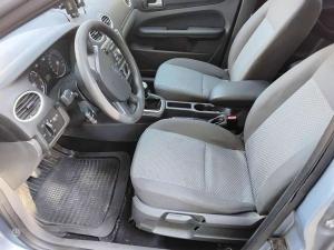 Blue Ford Focus 2006 in Vilnius, with an engine capacity of 1.60 L and mileage of 320 thousand km for 1300 €, photo 9 on AUTOMOTO.COM.LV
