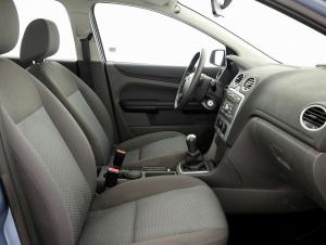 Blue Ford Focus 2006 in Tallinn, with an engine capacity of 1.60 L and mileage of 178 thousand km for 1299 €, photo 7 on AUTOMOTO.COM.LV