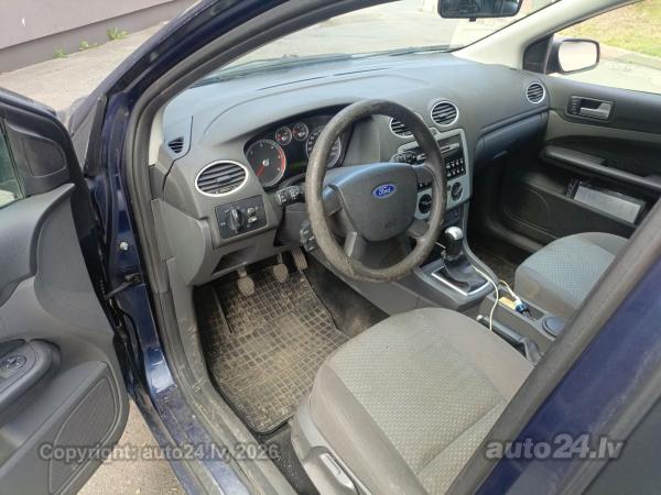 Zils Ford Focus 2006 Rīga, ar dzinēja tilpumu 1.60 L un nobraukumu 400 tūkst. km par 1100 €, foto 5 vietnē AUTOMOTO.COM.LV