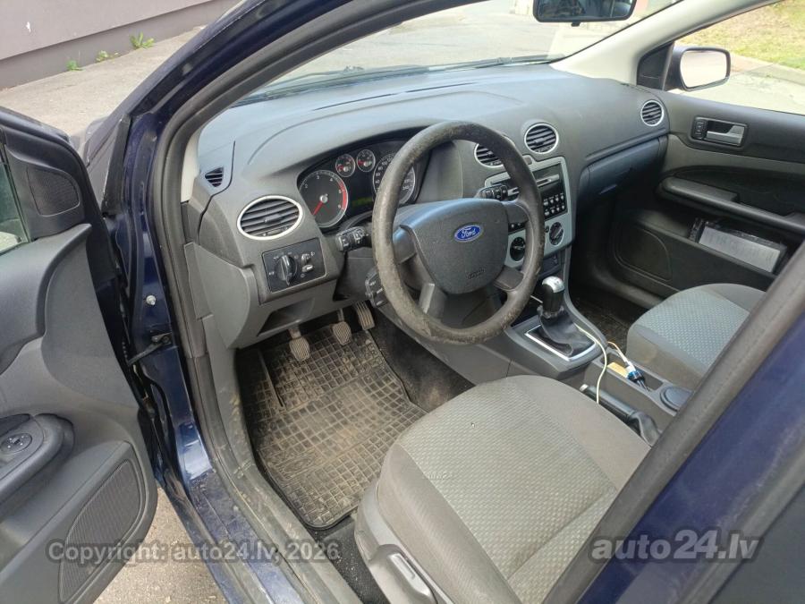 Zils Ford Focus 2006 Rīga, ar dzinēja tilpumu 1.60 L un nobraukumu 400 tūkst. km par 1100 €, foto 6 vietnē AUTOMOTO.COM.LV