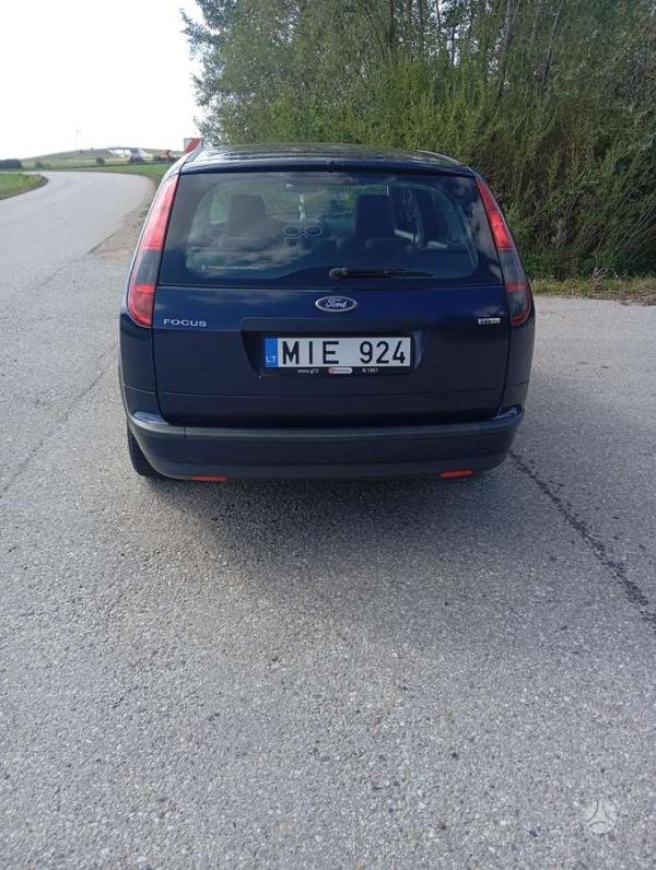 Zils Ford Focus 2006 Jonava, ar dzinēja tilpumu 2.00 L un nobraukumu 259 tūkst. km par 1000 €, foto 3 vietnē AUTOMOTO.COM.LV