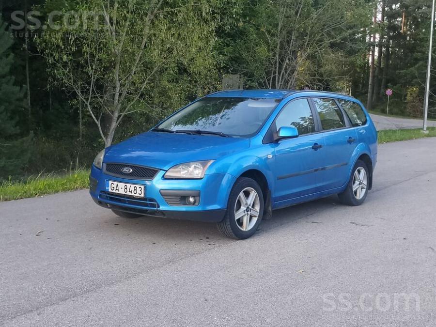 Blue Ford Focus 2006 in Madona, with an engine capacity of 1.60 L and mileage of 203 thousand km for 1300 €, photo 3 on AUTOMOTO.COM.LV