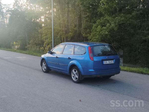 Blue Ford Focus 2006 in Madona, with an engine capacity of 1.60 L and mileage of 203 thousand km for 1300 €, photo 6 on AUTOMOTO.COM.LV