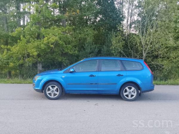 Blue Ford Focus 2006 in Madona, with an engine capacity of 1.60 L and mileage of 203 thousand km for 1300 €, photo 7 on AUTOMOTO.COM.LV