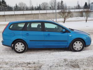 Blue Ford Focus 2007 in Tartu, with an engine capacity of 1.40 L and mileage of 125 thousand km for 2000 €, photo 8 on AUTOMOTO.COM.LV