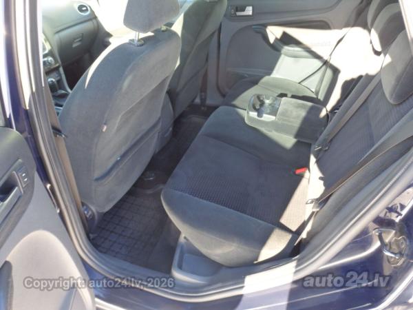 Blue Ford Focus 2007 in Jogeva, with an engine capacity of 1.60 L and mileage of 230 thousand km for 2499 €, photo 11 on AUTOMOTO.COM.LV