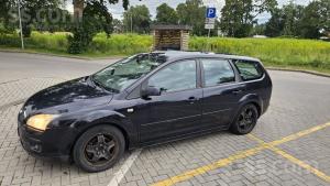 Zils Ford Focus 2007 Rīga, ar dzinēja tilpumu 1.60 L un nobraukumu 425 tūkst. km par 650 €, foto  vietnē AUTOMOTO.COM.LV