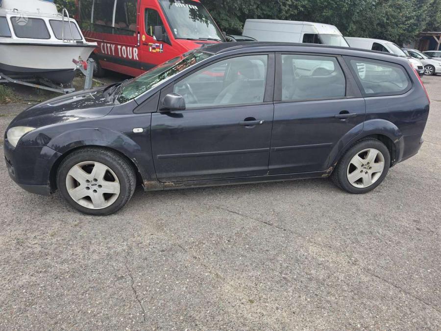 Blue Ford Focus 2007 in Klaipeda, with an engine capacity of 1.56 L and mileage of 502 thousand km for 550 €, photo 1 on AUTOMOTO.COM.LV