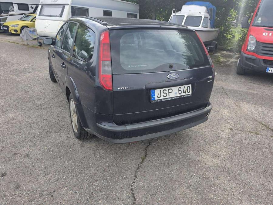 Blue Ford Focus 2007 in Klaipeda, with an engine capacity of 1.56 L and mileage of 502 thousand km for 550 €, photo 4 on AUTOMOTO.COM.LV