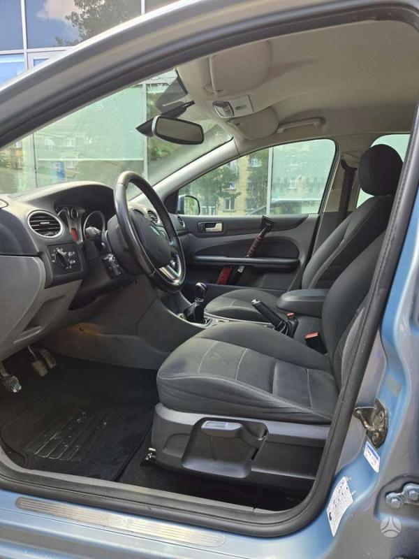 Zils Ford Focus 2008 Viļņa, ar dzinēja tilpumu 1.56 L un nobraukumu 286 tūkst. km par 2050 €, foto 6 vietnē AUTOMOTO.COM.LV