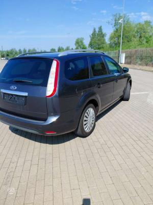Blue Ford Focus 2008 in Marijampole, with an engine capacity of 1.80 L and mileage of 280 thousand km for 1650 €, photo 4 on AUTOMOTO.COM.LV