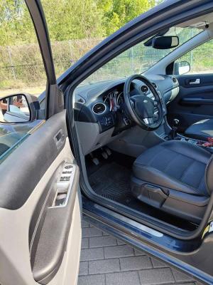 Blue Ford Focus 2008 in Marijampole, with an engine capacity of 1.80 L and mileage of 280 thousand km for 1650 €, photo 8 on AUTOMOTO.COM.LV
