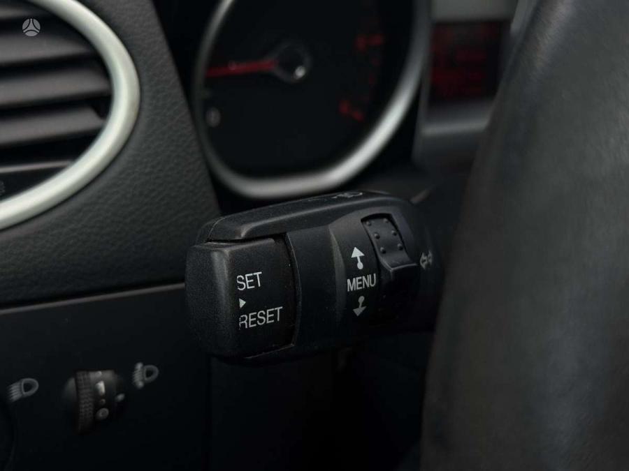 Zils Ford Focus 2008 Klaipėda, ar dzinēja tilpumu 1.60 L un nobraukumu 281 tūkst. km par 1799 €, foto 20 vietnē AUTOMOTO.COM.LV