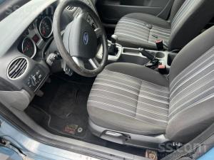 Zils Ford Focus 2008 Rīga, ar dzinēja tilpumu 1.80 L un nobraukumu 368 tūkst. km par 1150 €, foto 6 vietnē AUTOMOTO.COM.LV