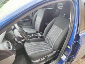 Zils Ford Focus 2009 Marijampole, ar dzinēja tilpumu 1.60 L un nobraukumu 238 tūkst. km par 1499 €, foto 32 vietnē AUTOMOTO.COM.LV