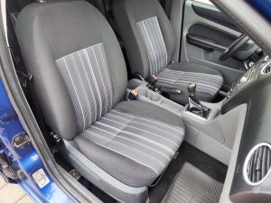 Zils Ford Focus 2009 Marijampole, ar dzinēja tilpumu 1.60 L un nobraukumu 238 tūkst. km par 1499 €, foto 44 vietnē AUTOMOTO.COM.LV