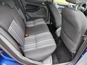 Zils Ford Focus 2009 Marijampole, ar dzinēja tilpumu 1.60 L un nobraukumu 238 tūkst. km par 1499 €, foto 41 vietnē AUTOMOTO.COM.LV