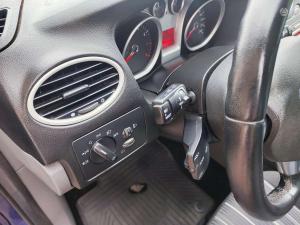 Zils Ford Focus 2009 Marijampole, ar dzinēja tilpumu 1.60 L un nobraukumu 238 tūkst. km par 1499 €, foto 52 vietnē AUTOMOTO.COM.LV