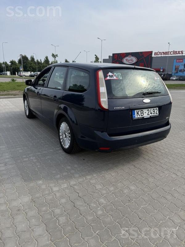 Blue Ford Focus 2009 in Liepaja, with an engine capacity of 1.60 L and mileage of 413 thousand km for 1600 €, photo 4 on AUTOMOTO.COM.LV