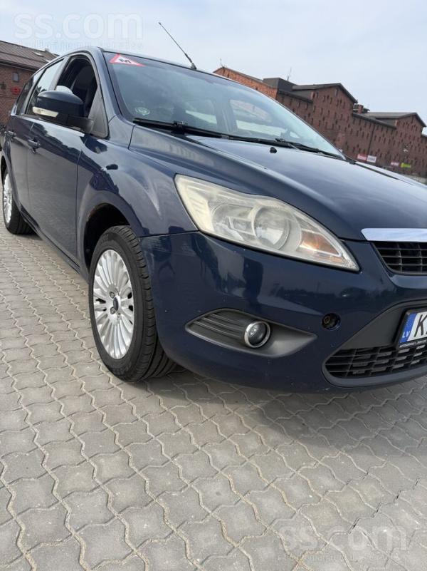 Blue Ford Focus 2009 in Liepaja, with an engine capacity of 1.60 L and mileage of 413 thousand km for 1600 €, photo 5 on AUTOMOTO.COM.LV