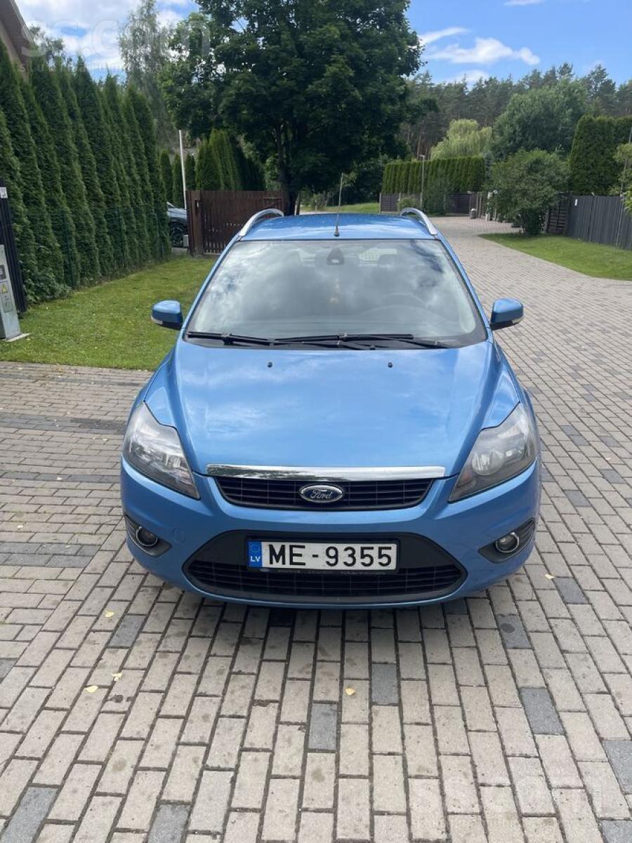 Zils Ford Focus 2010 Rīga, ar dzinēja tilpumu 1.60 L un nobraukumu 383 tūkst. km par 1450 €, foto 3 vietnē AUTOMOTO.COM.LV