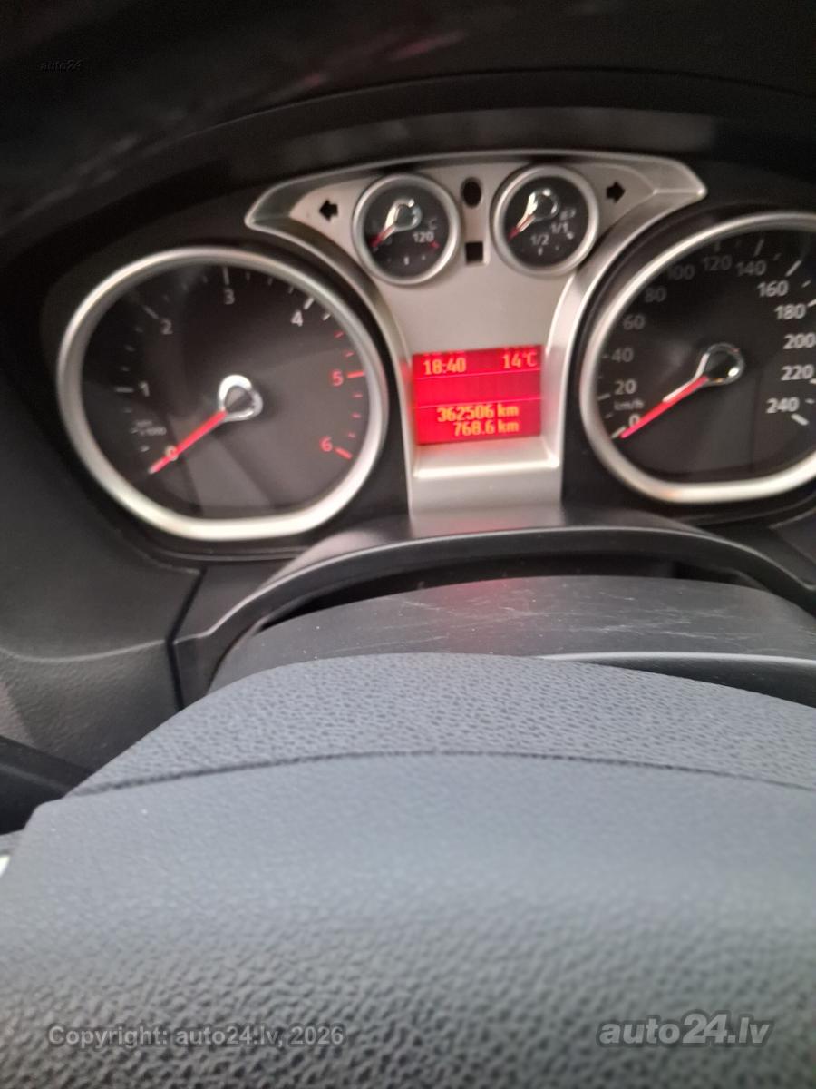 Blue Ford Focus 2010 in Rakvere, with an engine capacity of 1.60 L and mileage of 362 thousand km for 1800 €, photo 7 on AUTOMOTO.COM.LV