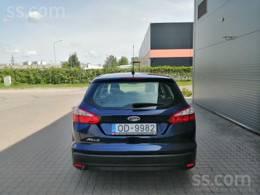 Zils Ford Focus 2011 Rīga, ar dzinēja tilpumu 1.60 L un nobraukumu 231 tūkst. km par 4300 €, foto 6 vietnē AUTOMOTO.COM.LV