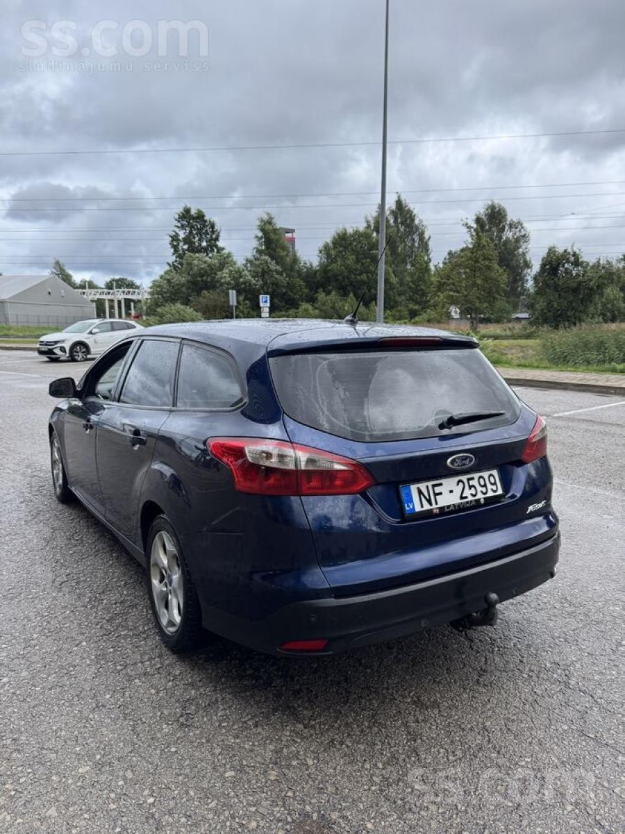 Blue Ford Focus 2011 in Riga, with an engine capacity of 1.50 L and mileage of 387 thousand km for 2490 €, photo 8 on AUTOMOTO.COM.LV