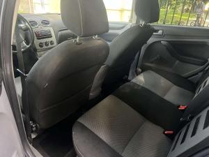 Zils Ford Focus 2011 Viļņa, ar dzinēja tilpumu 1.56 L un nobraukumu 300 tūkst. km par 999 €, foto 8 vietnē AUTOMOTO.COM.LV