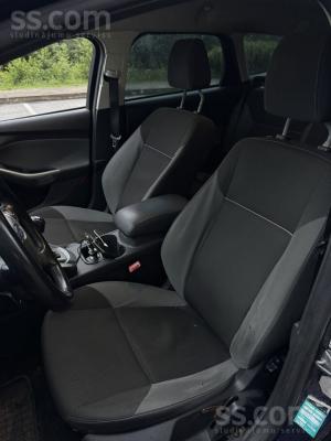 Zils Ford Focus 2011 Rīga, ar dzinēja tilpumu 1.50 L un nobraukumu 388 tūkst. km par 1500 €, foto 7 vietnē AUTOMOTO.COM.LV