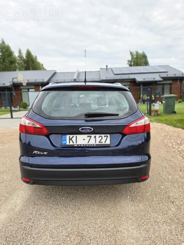 Blue Ford Focus 2011 in Riga, with an engine capacity of 1.60 L and mileage of 286 thousand km for 4100 €, photo 11 on AUTOMOTO.COM.LV