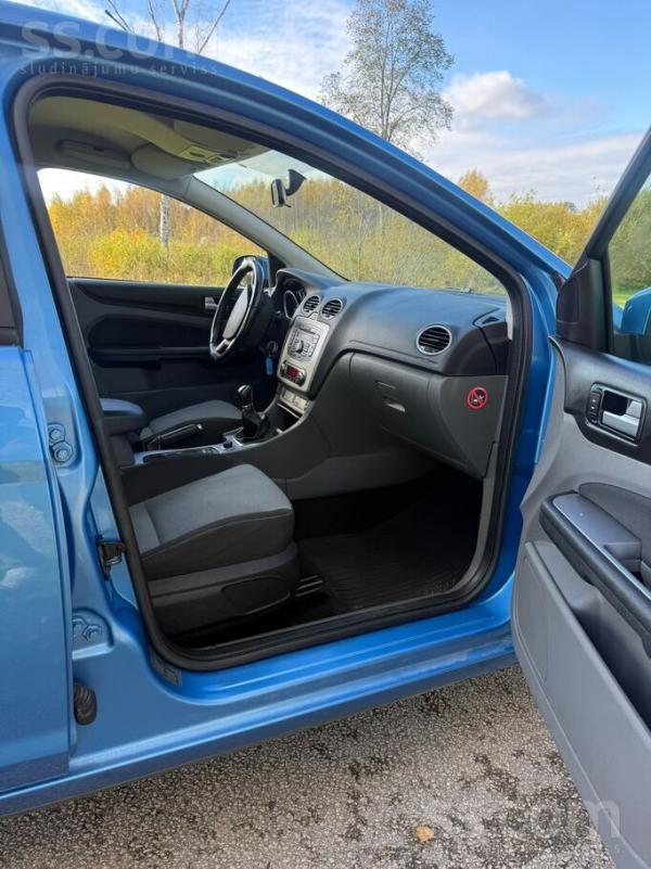 Синий Форд Фокус 2011 в Цесис, объемом двигателя 1.60 л и пробегом 294 тыс. км за 2100 €, фото 7 на AUTOMOTO.COM.LV
