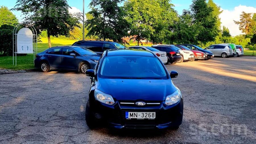 Blue Ford Focus 2012 in Cesis, with an engine capacity of 1.60 L and mileage of 335 thousand km for 2900 €, photo 4 on AUTOMOTO.COM.LV