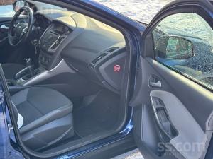 Blue Ford Focus 2012 in Riga, with an engine capacity of 1.00 L and mileage of 256 thousand km for 3999 €, photo 5 on AUTOMOTO.COM.LV