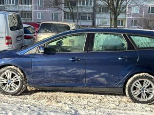 Blue Ford Focus 2012 in Riga, with an engine capacity of 1.00 L and mileage of 256 thousand km for 3999 €, photo 9 on AUTOMOTO.COM.LV