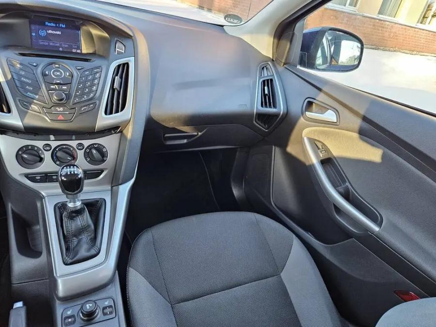 Blue Ford Focus 2012 in Jekabpils, with an engine capacity of 1.60 L and mileage of 257 thousand km for 4490 €, photo 21 on AUTOMOTO.COM.LV