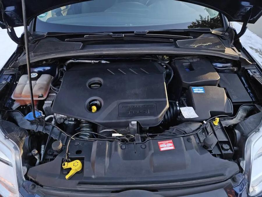 Blue Ford Focus 2012 in Jekabpils, with an engine capacity of 1.60 L and mileage of 257 thousand km for 4490 €, photo 24 on AUTOMOTO.COM.LV