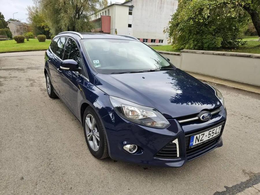 Blue Ford Focus 2012 in Jekabpils, with an engine capacity of 1.60 L and mileage of 276 thousand km for 4590 €, photo 4 on AUTOMOTO.COM.LV