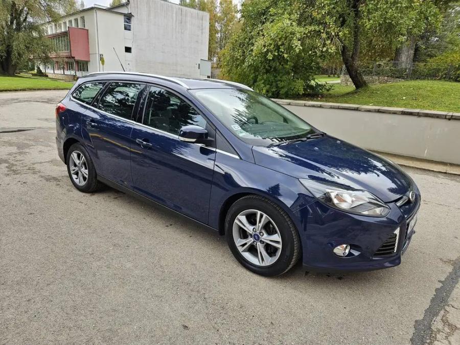 Blue Ford Focus 2012 in Jekabpils, with an engine capacity of 1.60 L and mileage of 276 thousand km for 4590 €, photo 5 on AUTOMOTO.COM.LV