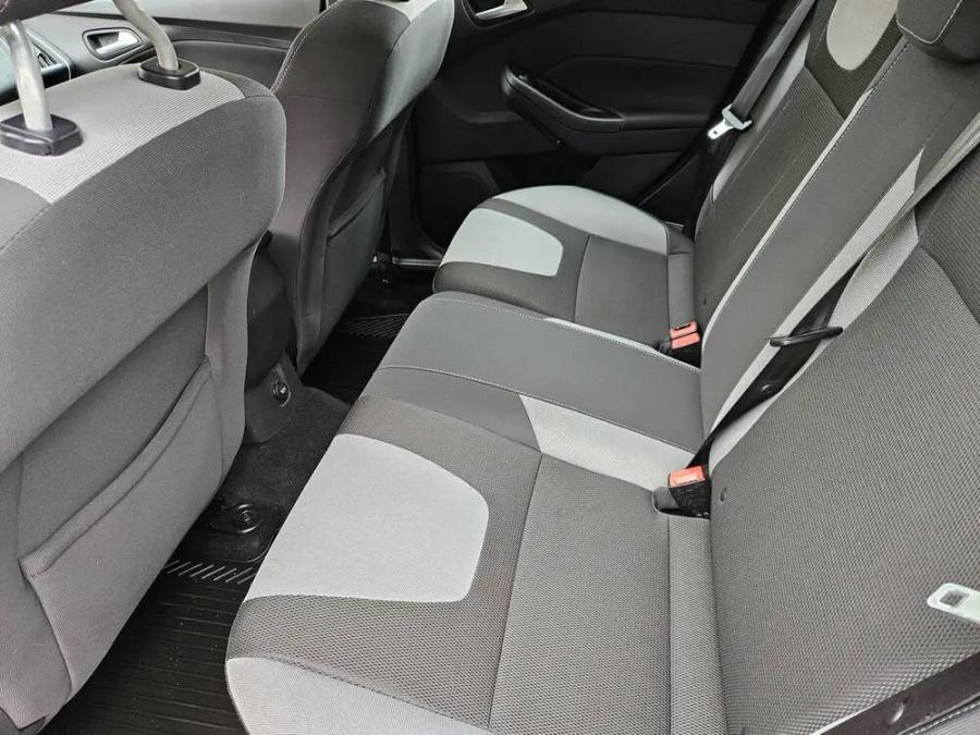 Blue Ford Focus 2012 in Jekabpils, with an engine capacity of 1.60 L and mileage of 276 thousand km for 4590 €, photo 15 on AUTOMOTO.COM.LV