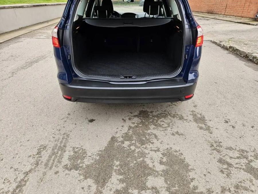 Blue Ford Focus 2012 in Jekabpils, with an engine capacity of 1.60 L and mileage of 276 thousand km for 4590 €, photo 17 on AUTOMOTO.COM.LV
