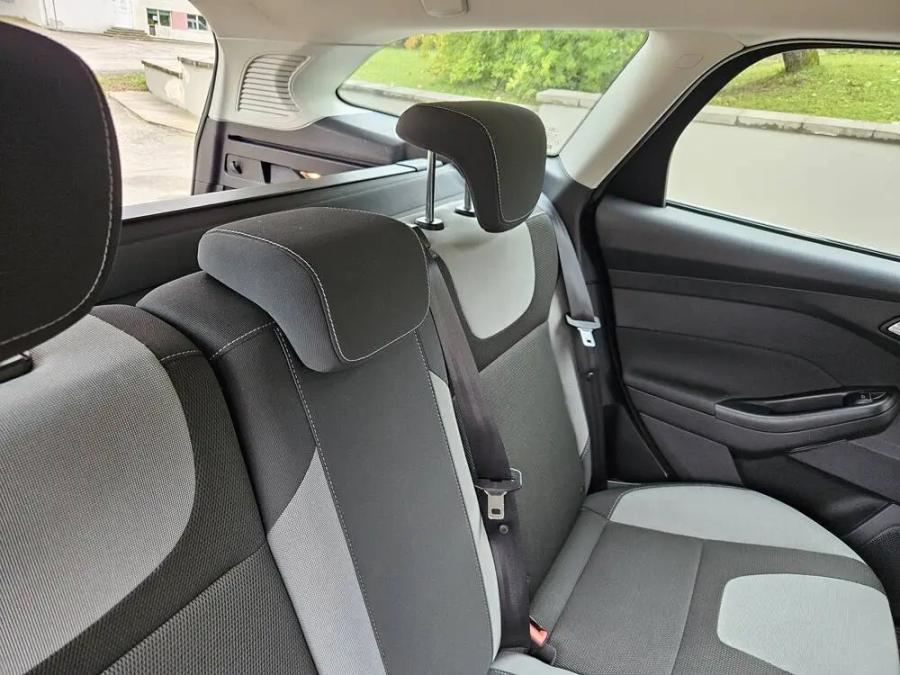 Blue Ford Focus 2012 in Jekabpils, with an engine capacity of 1.60 L and mileage of 276 thousand km for 4590 €, photo 18 on AUTOMOTO.COM.LV
